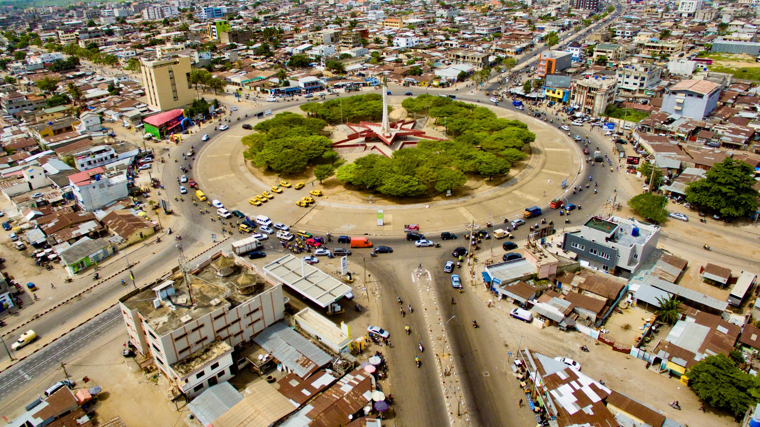 Bénin : les espaces publics de plusieurs villes du pays se débarrassent ...