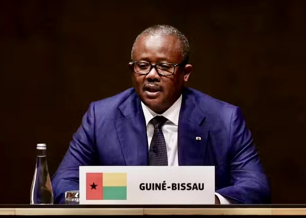 Guinée-Bissau : Embaló s’accroche au pouvoir malgré la fin de son mandat