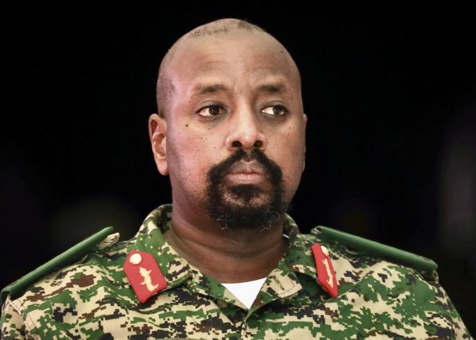 Ouganda : le fils du président Museveni détient un opposant dans son ...