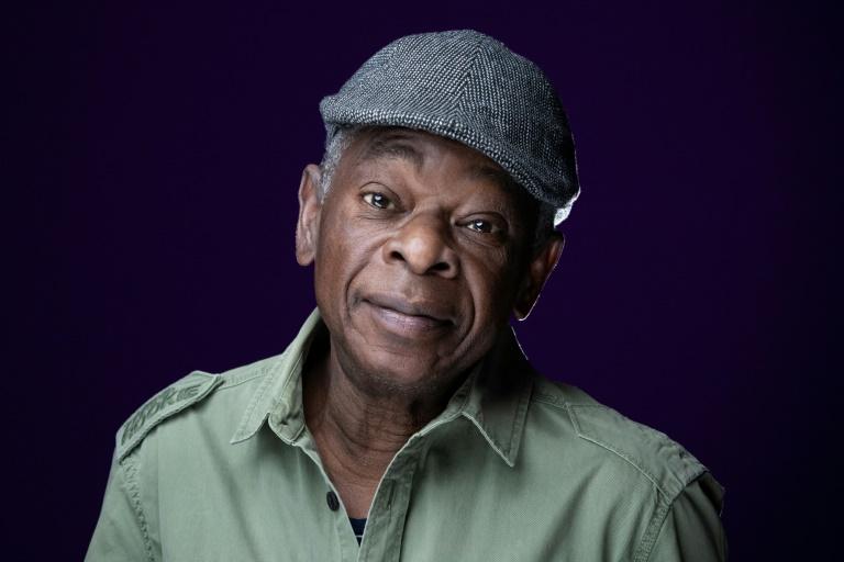 Sam Mangwana, 76 ans, signe son retour sur la scène musicale