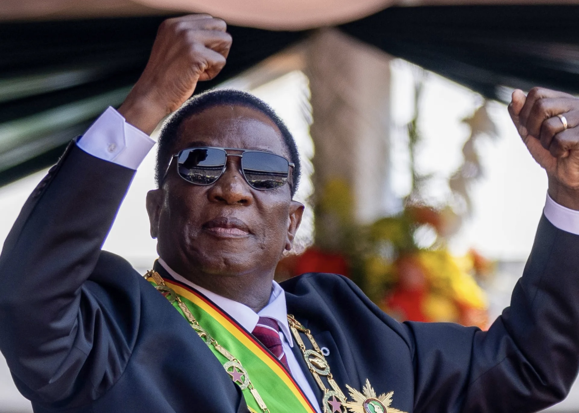 Zimbabwe : la ZANU-PF veut prolonger le mandat du président Mnangagwa ...